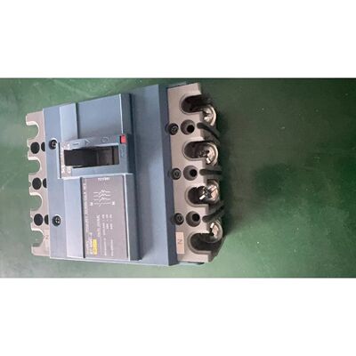 议价施耐德塑壳断路器EZD100E4P100A原装正品二维修