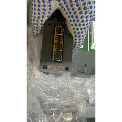 〔议价-可维修〕三菱AJ71C24模块 加底板 接口铭牌清楚 适合 工控