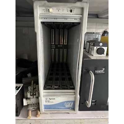 安捷伦E8408A VXI，单机箱，侧面略有变形能调整过来，