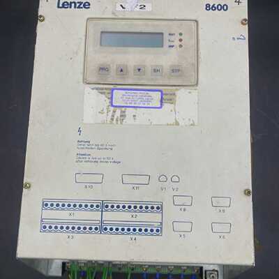 LENZE 8600 33.8602E.4A.60 400460 V Frequenz Wechselrichter