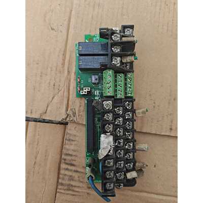 议价F7B4015变频器接线端子板YPHT312791C维修