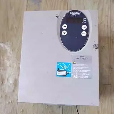 议价施耐德伺服驱动器LXM05AD22N4 电机驱动器 2KW测试完好