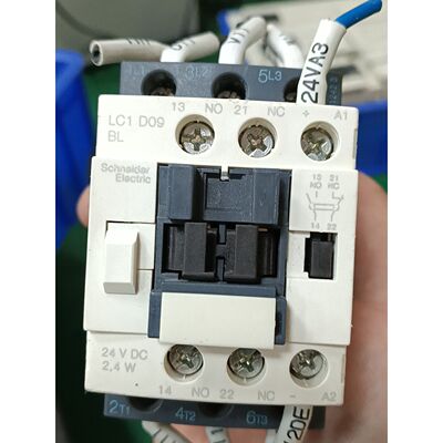 询价下单嘎嘎新！施耐德LC1D09BL直流接触器，24V DC，正品