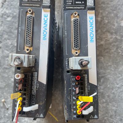 询惠川SV630AS2R8I驱动．400w，设备上拆下，实物，
