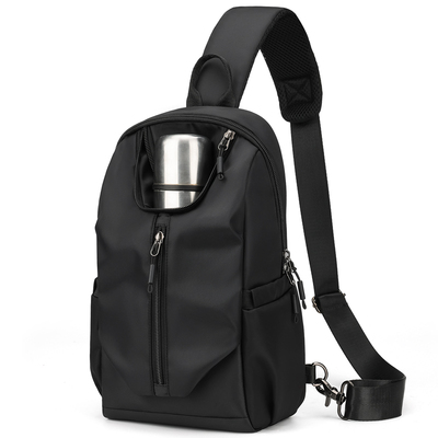 斜跨包男士单肩挎包水杯胸包防水