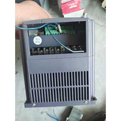 非标价英威腾变频器CHF100A2R2G42.2kw议价