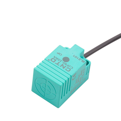 昌得方型接近开关二三线常开24V