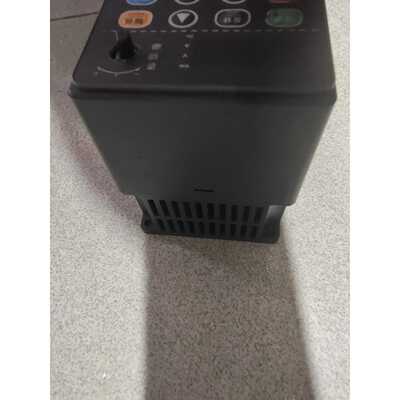 议价拆机安川达变频器AC590AX0022M3维修