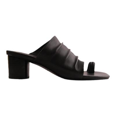 PUROLAINE朴羚套趾黑白高跟鞋