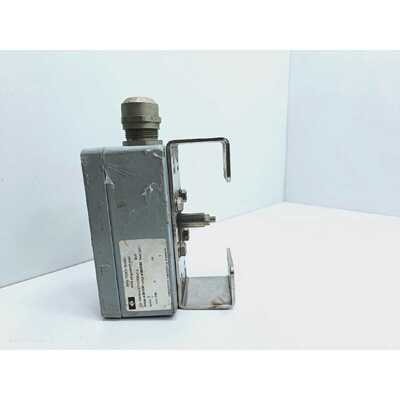 MIKRO SWITCH 2XMIKROA110M20X15 LIMIT SWITCH
