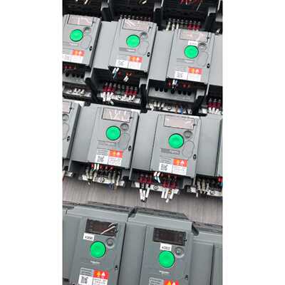 施耐得变频器ATV310HU22N4分别是2.2KW，380