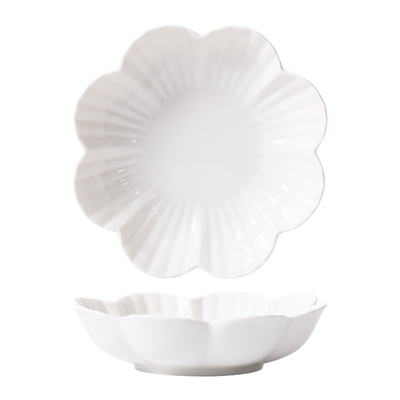 创意纯白家用陶瓷花瓣盘