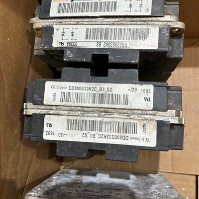 议价-英飞凌模块DD800S33K2C_B3_S2，成色漂