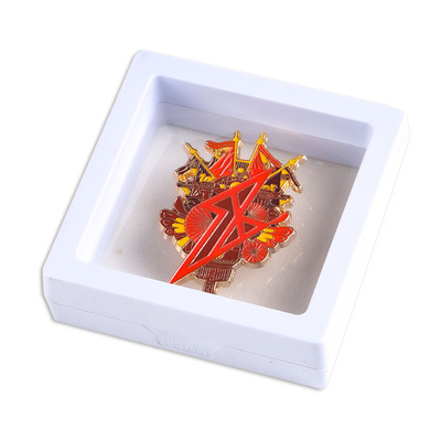 炸裂狂想曲专辑角儿出道金属徽章