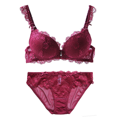 小胸聚拢性感蕾丝文胸套装
