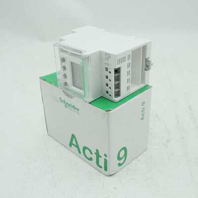 Schneider Electric CCT15223 Twilight Switch