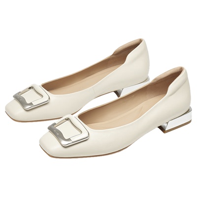 KISSCAT接吻猫[美丽心情]系列平底鞋26新舒适法式白色浅口单鞋女