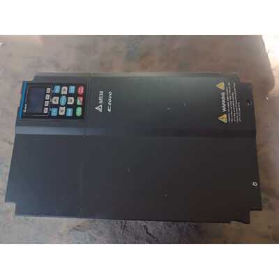 台达C200022kw功能正常卡扣有一个破损见图6