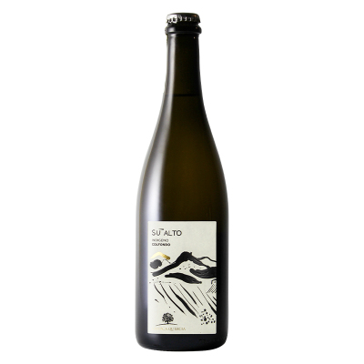 意大利老橡树冲上云霄高山起泡酒