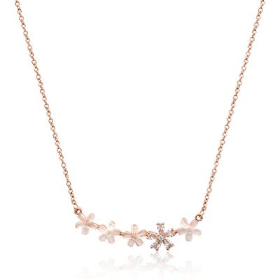 Chomel精致花卉吊坠项链