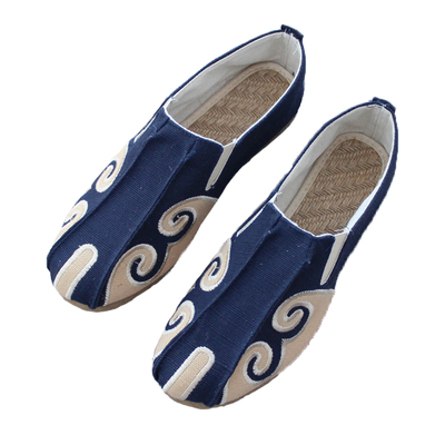 套脚男款祥云刺绣平底休闲帆布鞋