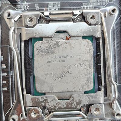 【询价】x99主板带一个e52673v3适用