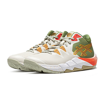 亚瑟士龙年限定款篮球鞋