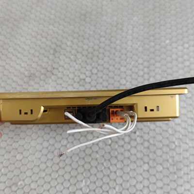 议价屏通显示屏KA207030ST24V适用