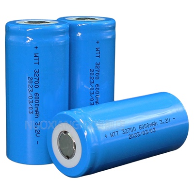 32700磷酸铁锂电芯池1865026650