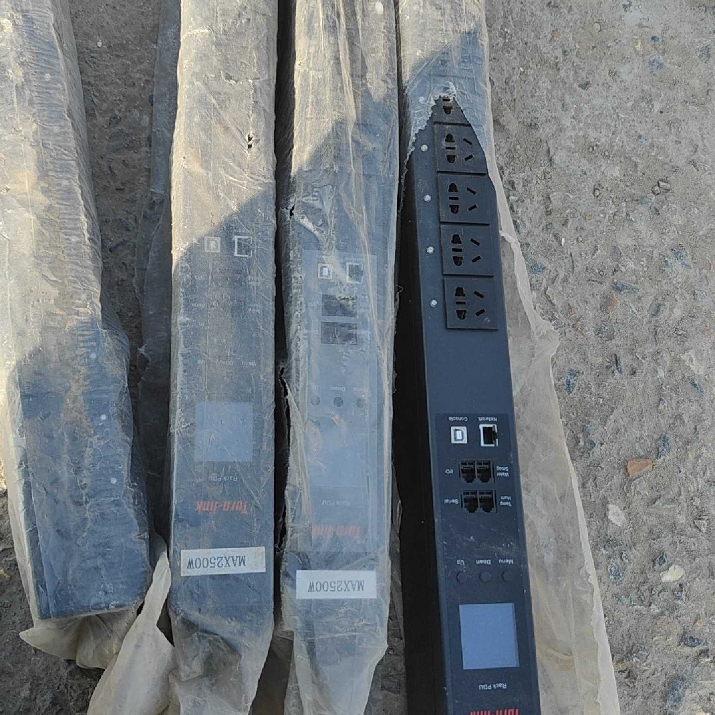 议价全新Tur-link机柜PDU电源分配器,型号MAX2500维修
