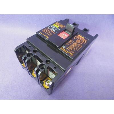FUJI ELECTRIC SA53B 30 AMP 3 POLE CIRCUIT BREAKER 100200 VOL