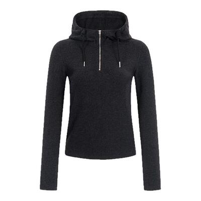 黑色紧身弧形下摆半拉链连帽上衣