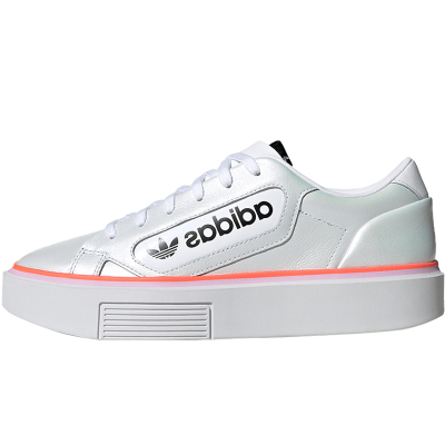 阿迪达斯男女经典运动鞋