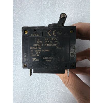 IDEC和泉NRAS3100电路保护器，220V 30A，三询价