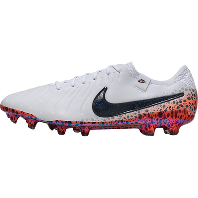 耐克男士低帮运动足球鞋