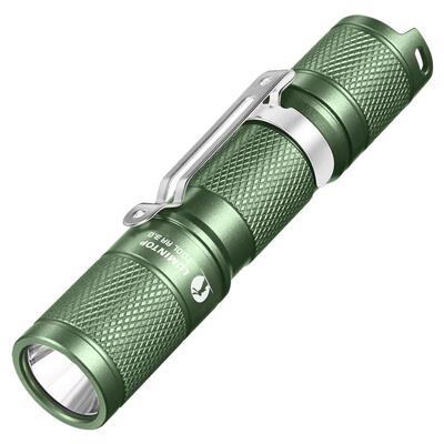 【通宵续航】900流明强光手电筒