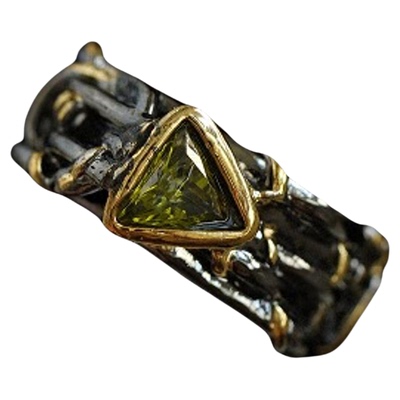 暗黑复古橄榄石戒指Vintage
