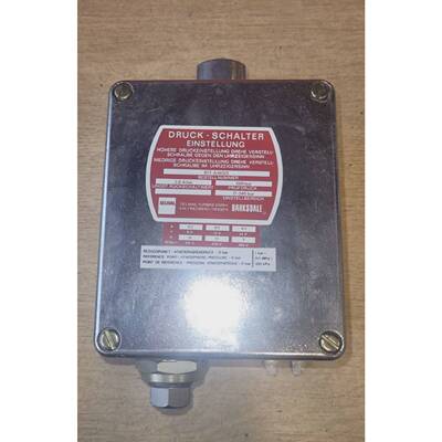 New Barksdale B1TA48SS Housed Pressure Switch 286bar B1TA48S