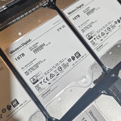 议价WD西数16T DC HC550 SATA6G服务器硬盘
