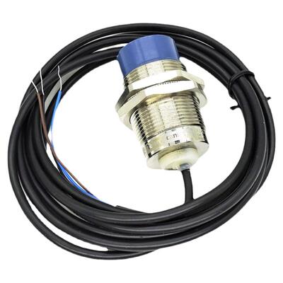 正品施耐德接近开关xs218230