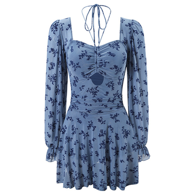 小心机镂空细闪黑色连体裙式泳衣