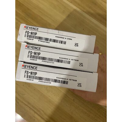 基恩士放大器FSN11P原装全新正品一盒一码实物拍摄