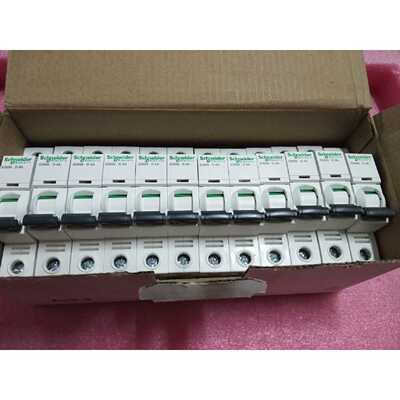 议价全新原装正品施耐德 A9F19104 Acti9 iC65N D 4A 1P 现货