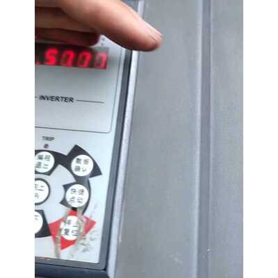 〔议价-可维修〕华达变频器22KW HDVC22E4L 已
