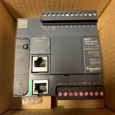 议价施耐德全新原装TM221C16T现货模块