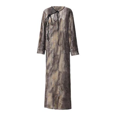 APOZi collection新中式冬季国风V领斜襟内搭晕染丝绒打底连衣裙