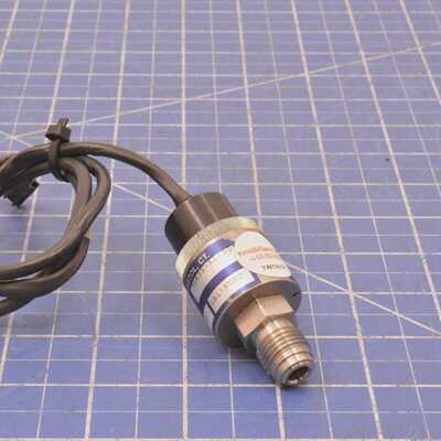 W117G-25H-K12L24-X /压力开关,15 PSIG 开放式贴花,250,1A115VAC
