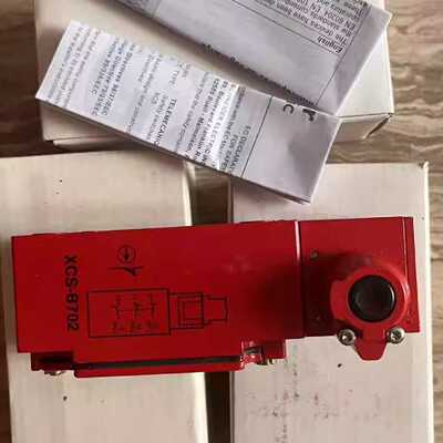 议价Schneider安全限位传感器XCSB702重载型全新原装现货当天发