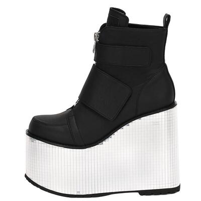 网红坡跟街头风时装靴秋冬新品