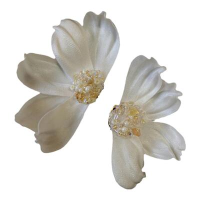 cheli丘林超仙森系花朵耳夹